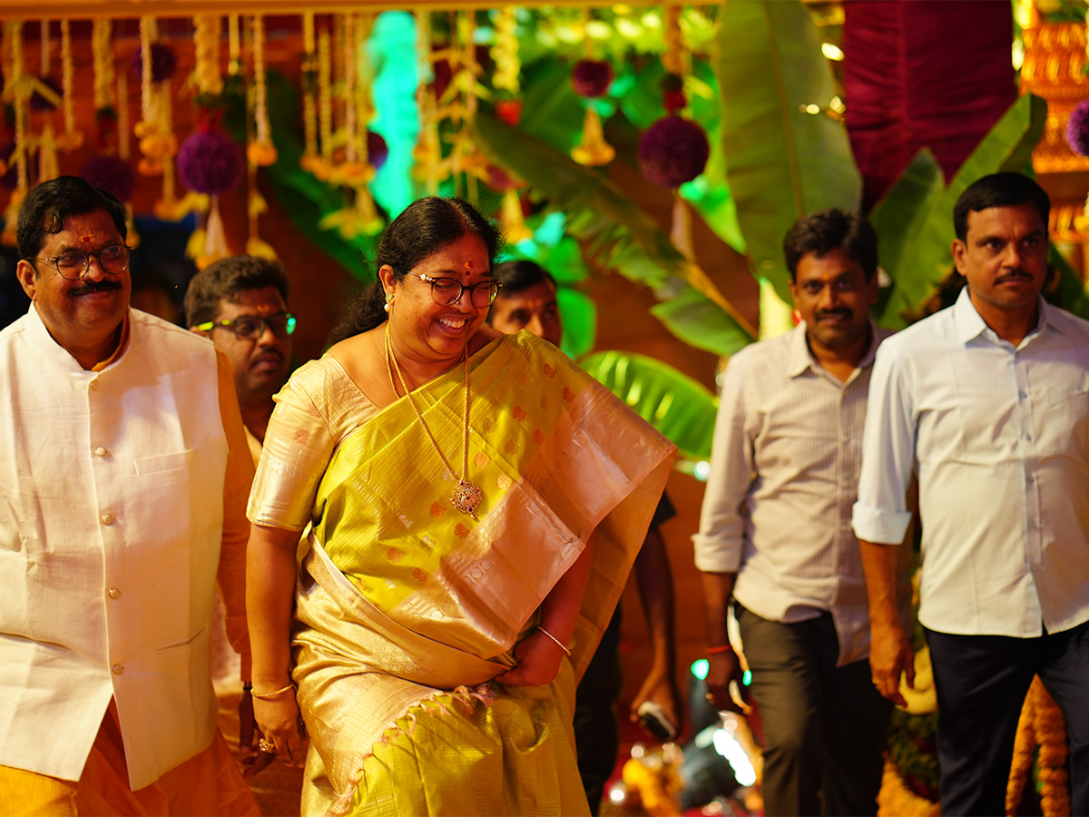 హైదరాబాద్ : ఎన్టీఆర్ స్టేడియంలో ఘనంగా కోటి దీపోత్సవం (ఫొటోలు) | Koti Deepotsavam 2023 In NTR ...